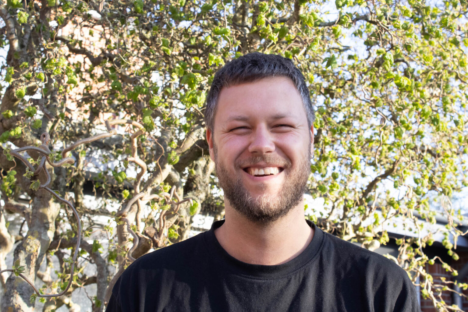 肩書きは一つじゃない。先生であり専門家なフォルケホイスコーレでの働き方 〜「先生×ジャーナリスト」編〜 | YADOKARI.net